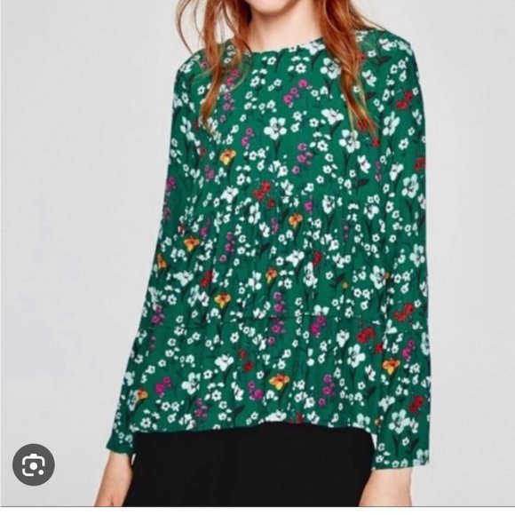Zara | Tops | Zara Green Floral Blouse | Poshmark